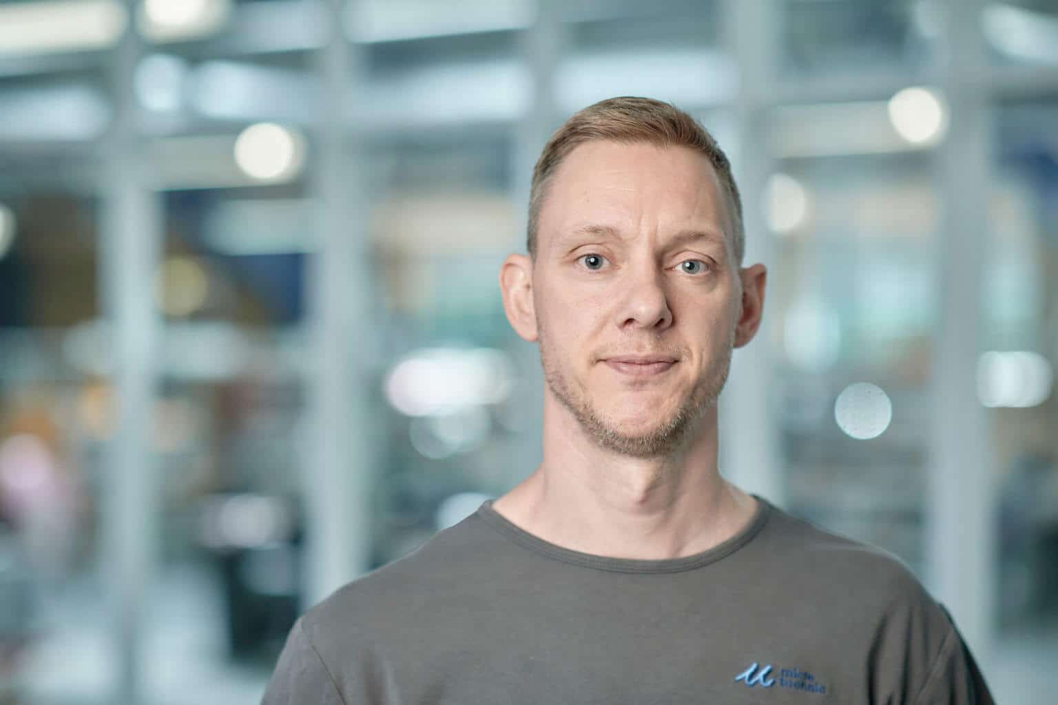 Kontakt os | Micro Technic